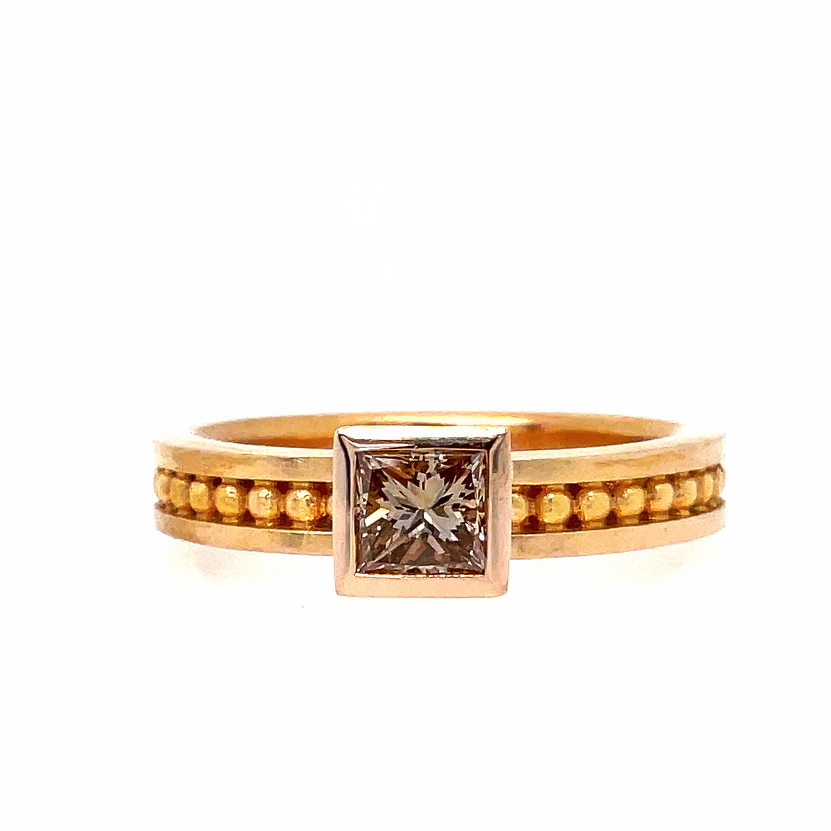 Princess cognac diamond ring – Eidos Contemporary Jewelry